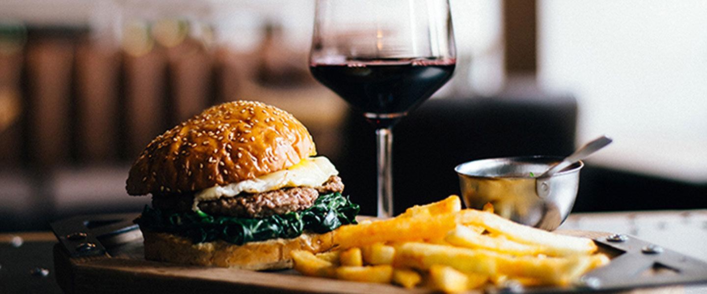 Jamesons Pub & Cocktail Bar | Fallsview Casino Resort